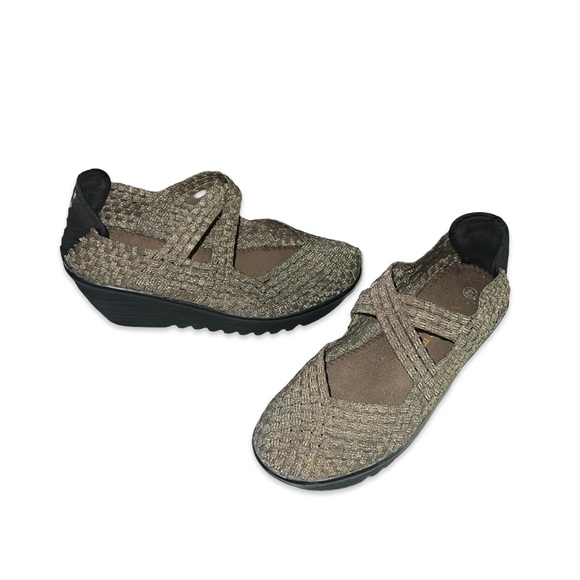 bernie mev. | Shoes | Bernie Mev Bernardo Wedge | Poshmark